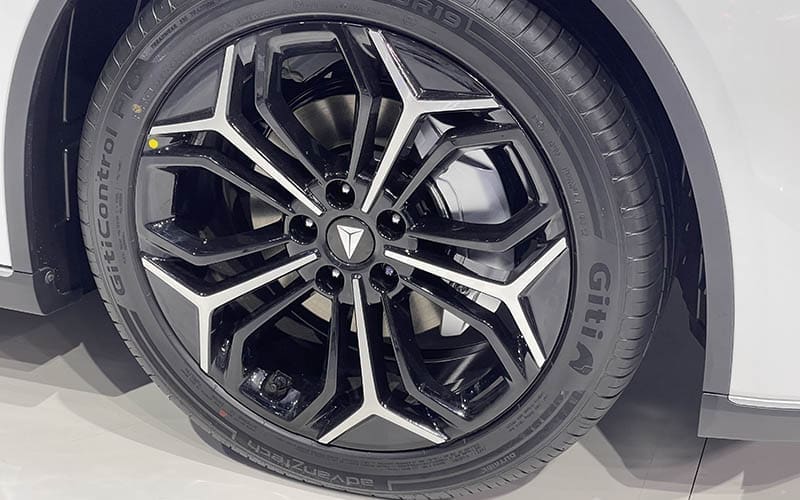 Deepal L07 ซีดานไฟฟ้าทรงสปอร์ต ราคา 1,329,000 บาท